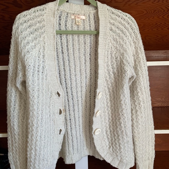 T.J.Maxx | Sweaters | Vintage Wool Beautiful Cream Colored Sweater ...